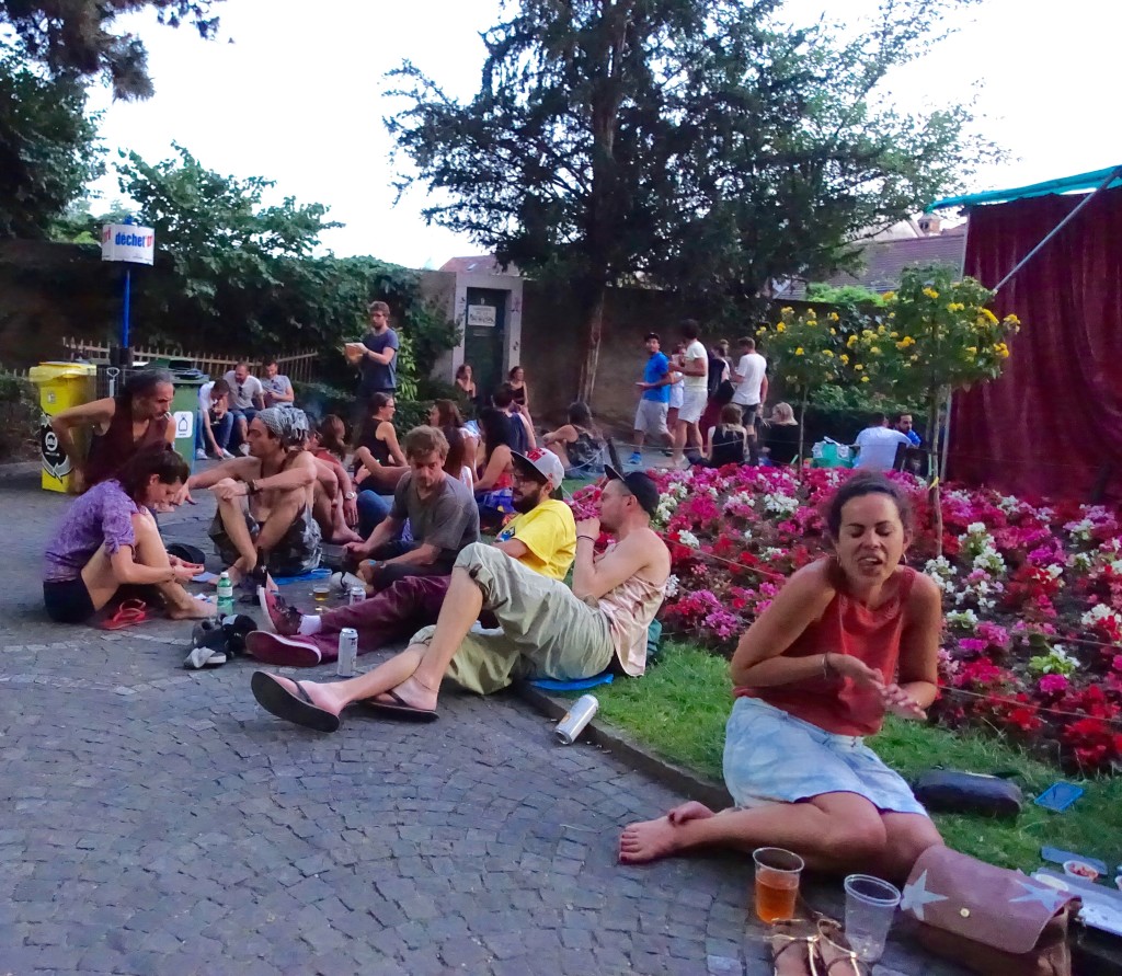 An Evening in Lausanne: Swiss Street Style - theSTYLEtti.com